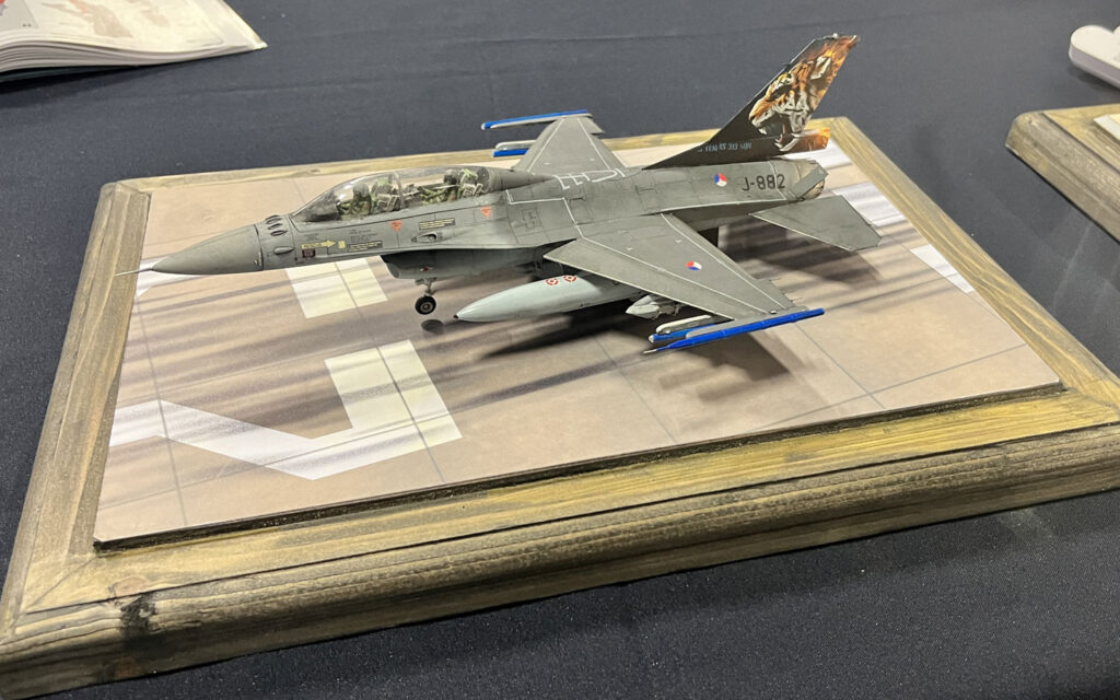 Diorama maken met een Diorama base van - Scalemodel Supplies